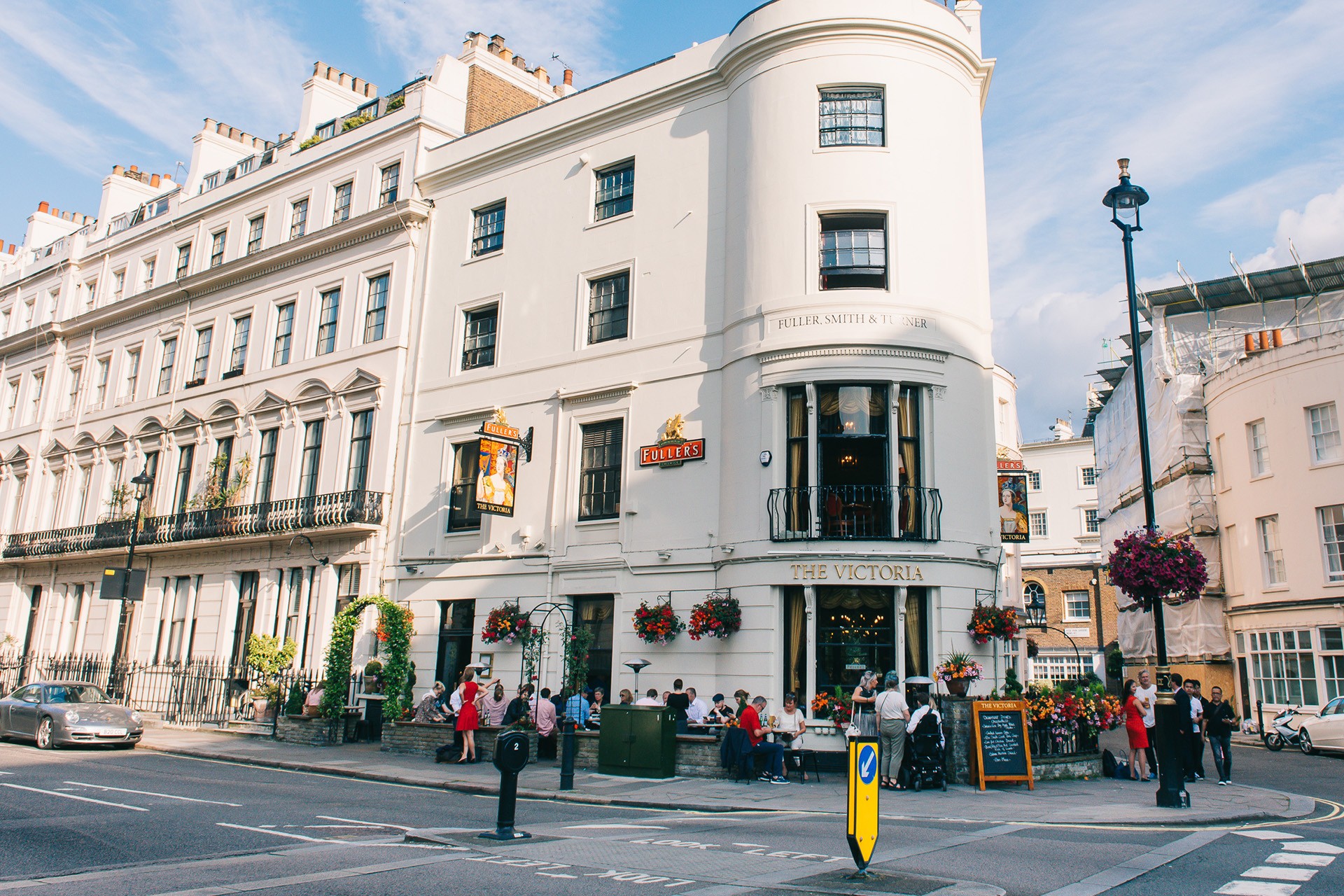 The Victoria - Fuller's Pub and Restaurant in Paddington