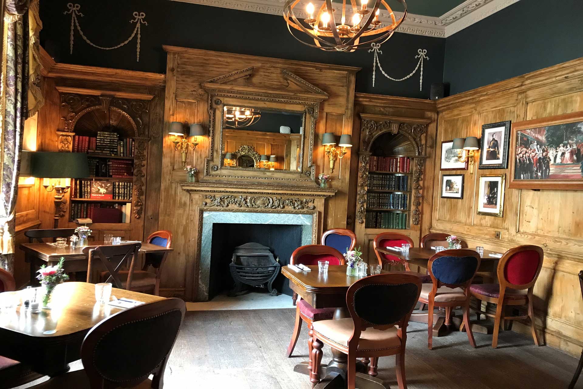 The Victoria - Fuller's Pub and Restaurant in Paddington